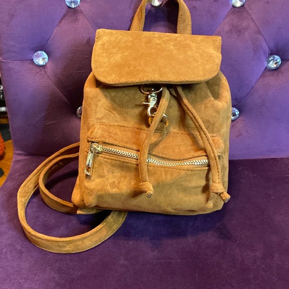 Forever 21 | Bags | Forever 2 Tan Suede Mini Backpack With Gold Hardware And Adjustable Straps ...